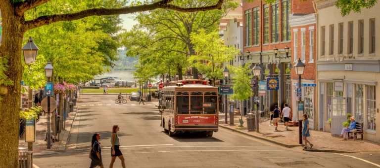 Old Town Alexandria Guide | Things to Do & Restaurants